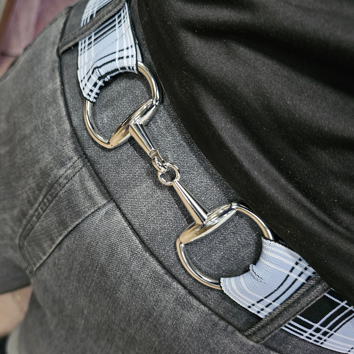 Beci Snaffle Belt - Grey/black Tart – Beci Equi Couture